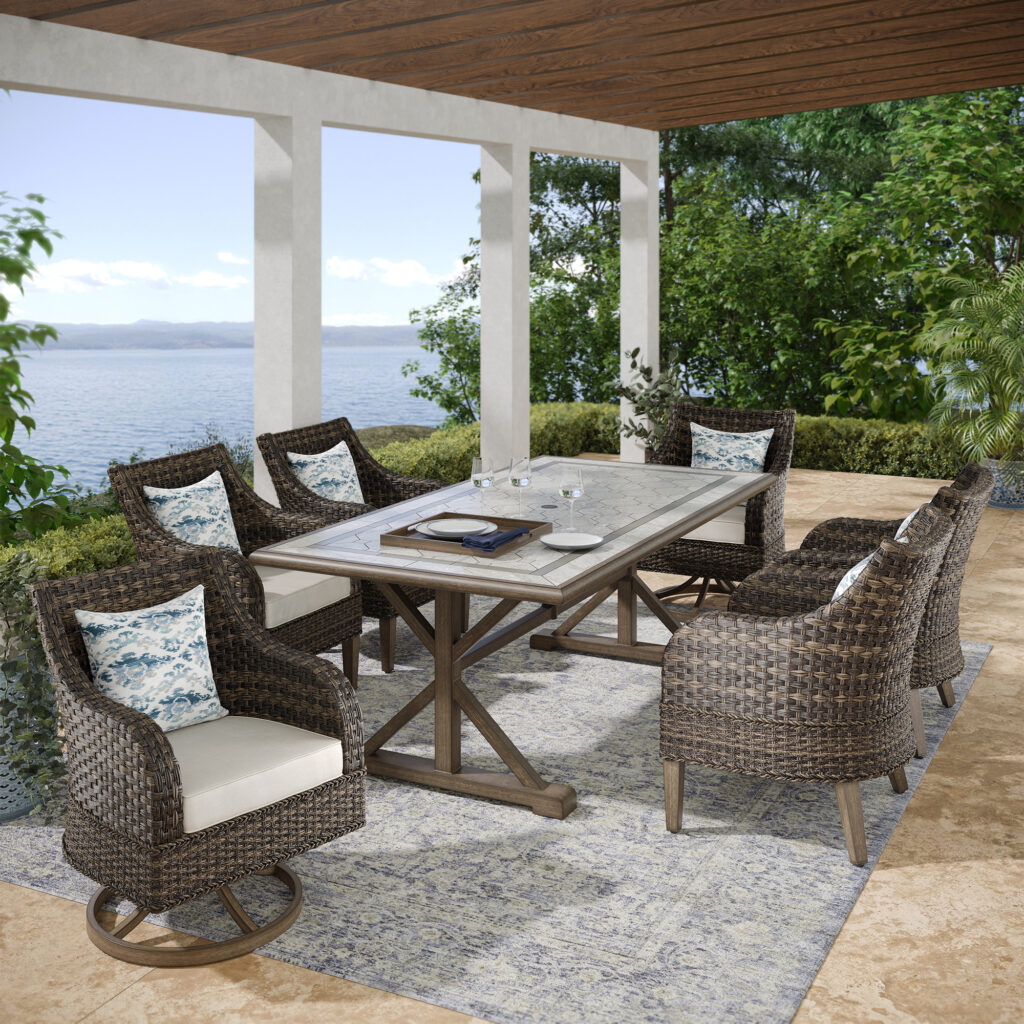 Dining – Grand Leisure